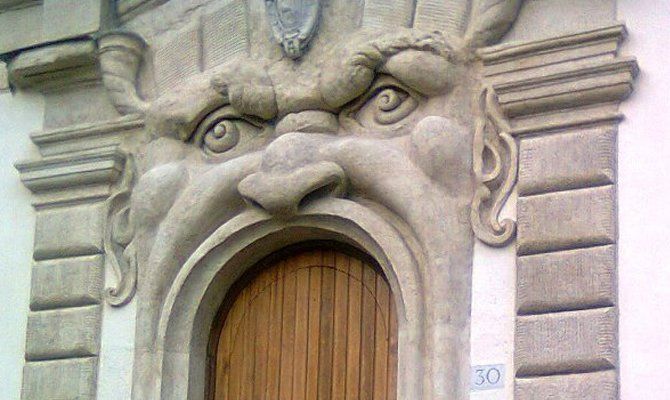 The frightening House of Monsters in Piazza Trinità dei Monti - Italy ...