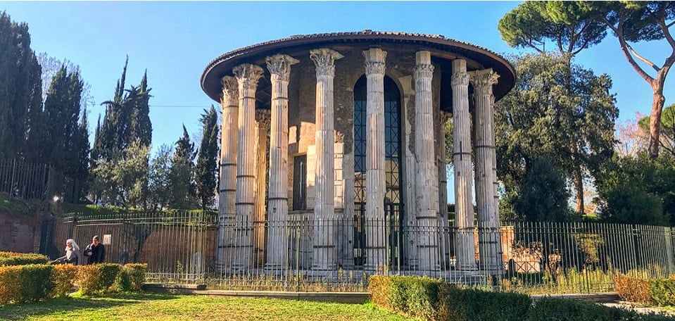 Which is the oldest standing Roman building? - Italy Rome Tour